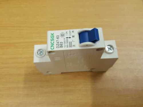 DC Circuit Breaker 63A |12-100V DC| 800-1000W | Solar Circuit Breaker